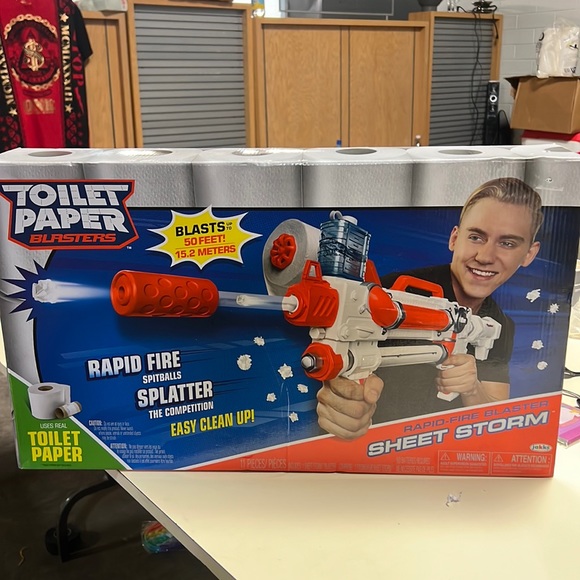 Jakks | Toys | Nib Toilet Paper Blaster Sheet Storm Rapid Fire ...